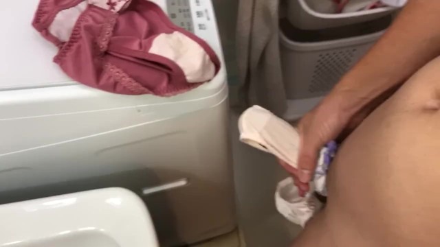 彼女のパンツを巻き付けてクロッチに中出しぶっかけ！ Xxx Mobile Porno Videos And Movies Iporntv Net